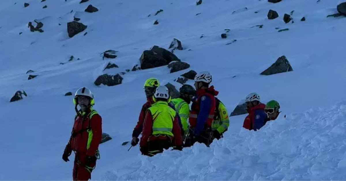 Valanga sopra Solda, due morti. Si cerca una terza persona - L ...